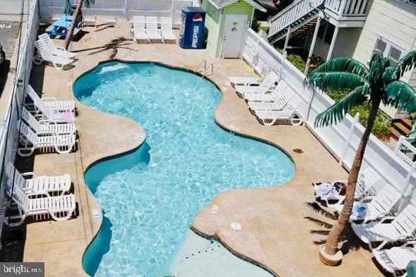 Beach Town Bungalow OCMD with Pool - OceanCity.com