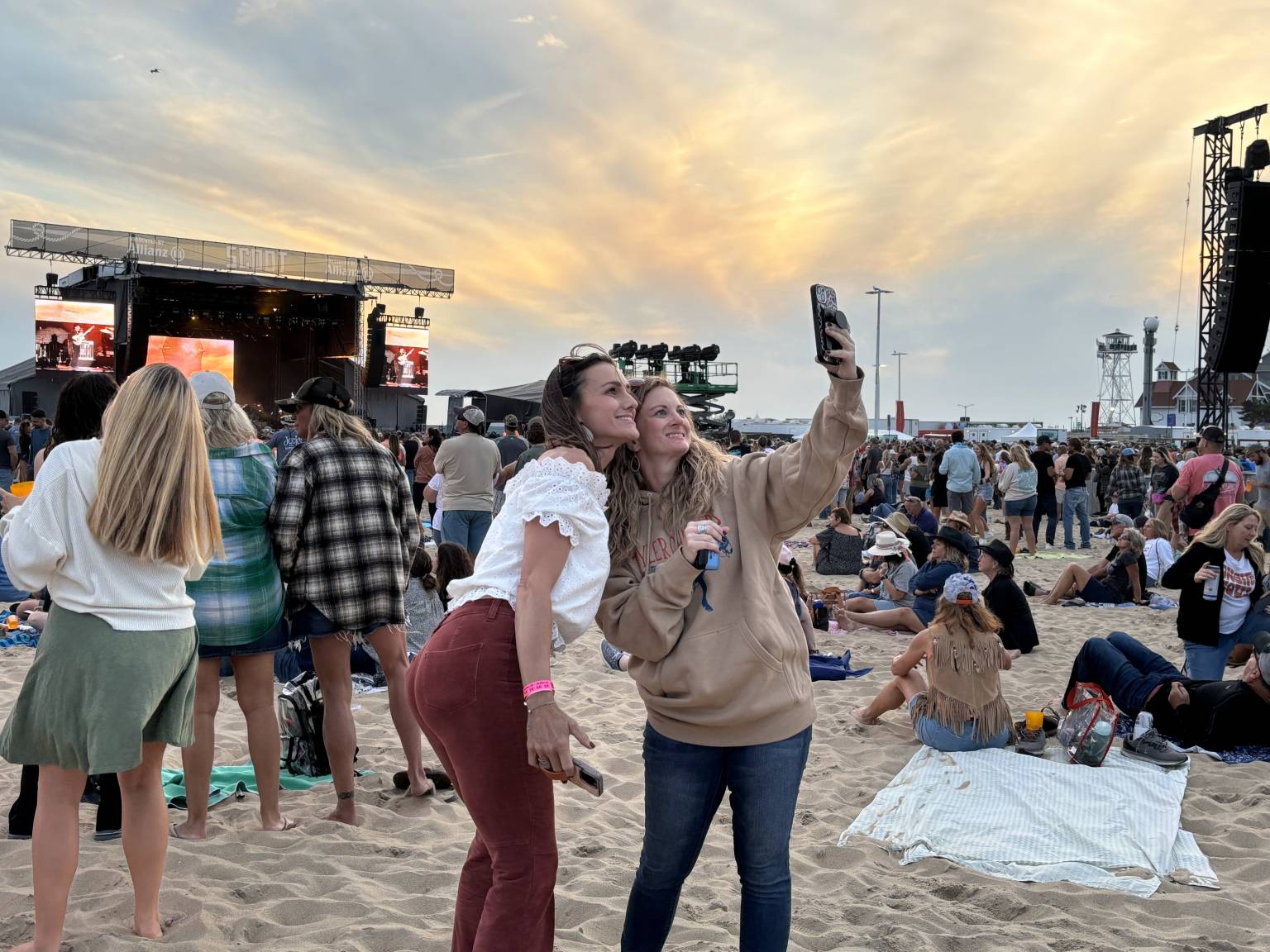 Luke Combs, Carrie Underwood, Luke Bryan, and Brooks & Dunn to Headline ...