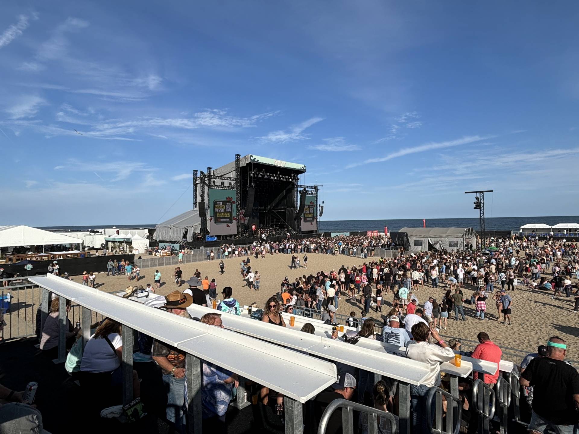 Luke Combs, Carrie Underwood, Luke Bryan, and Brooks & Dunn to Headline ...