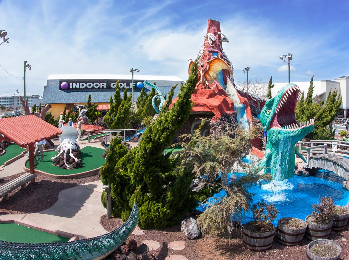 Old Pro Golf - Indoor Course Undersea Adventure/Outdoor Course ...